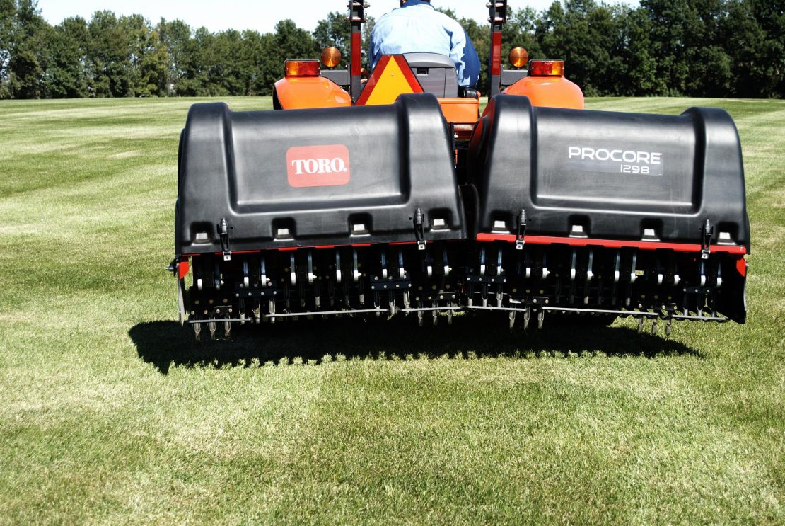 Toro ProCore 864/1298 - Hako